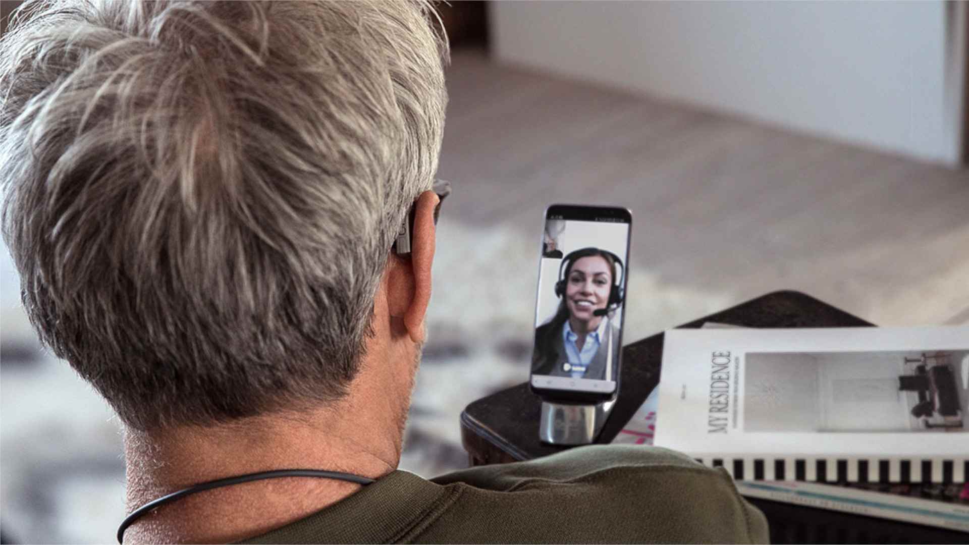 Aparelhos auditivos Widex são personalizados para combinarem com a sua ...